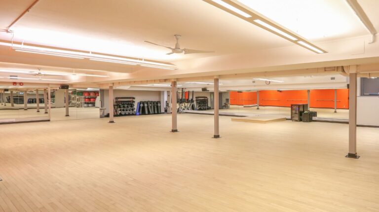 Move & Groove - Mayfair Clubs | Fitness Clubs Toronto